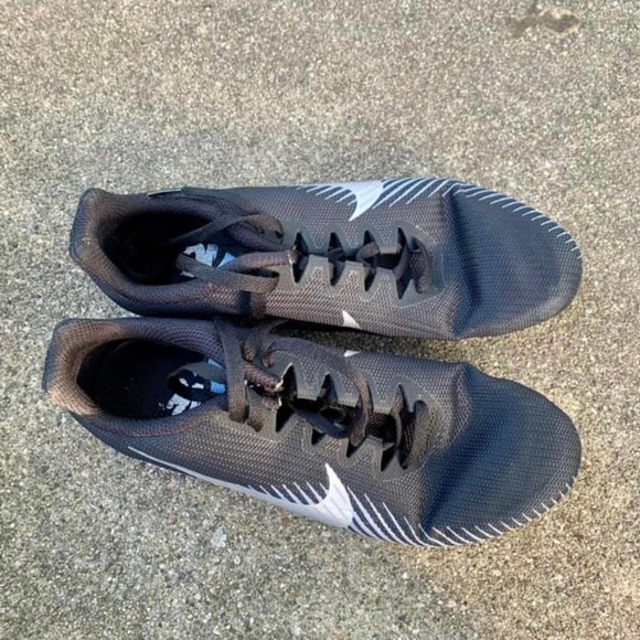 Nike | Shoes | Nike Black With Purple Track Spikes | Poshmark